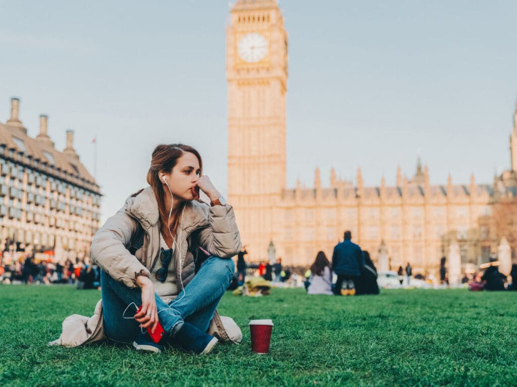 Top 10 International Expat Jobs to Work Abroad | William Russell